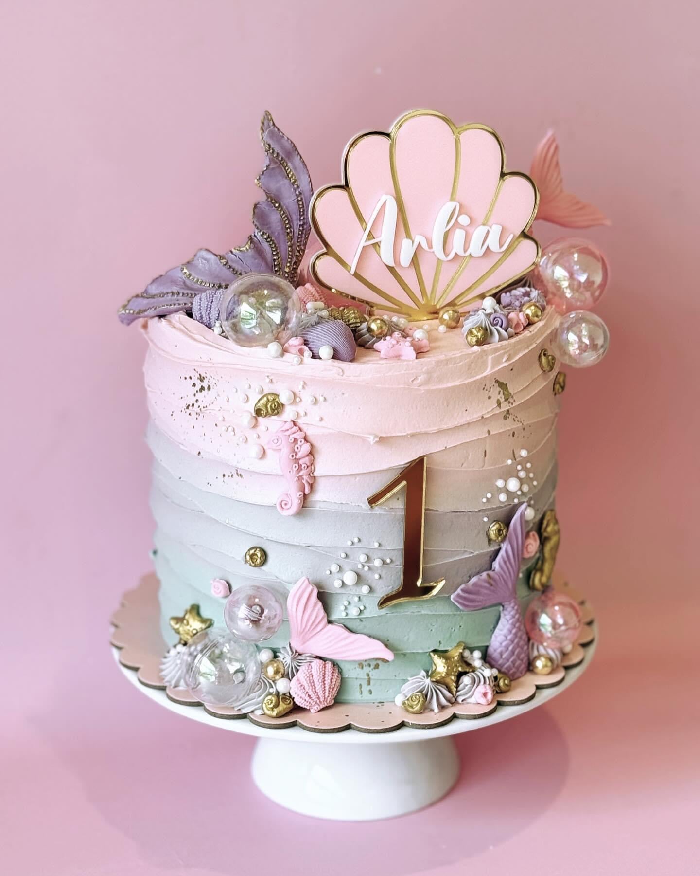 Seashell Cake Topper/Fropper (Customisable Name and Colour) – Sugar Kingdom